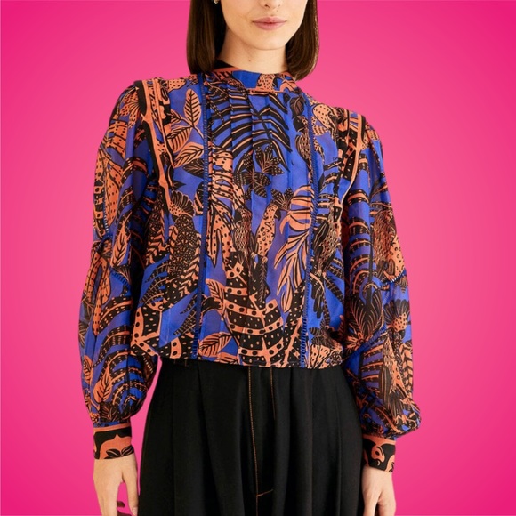 FARM Rio | Tops | Nwot Farm Rio Blue Tropical Gold Pleated Long Sleeve ...